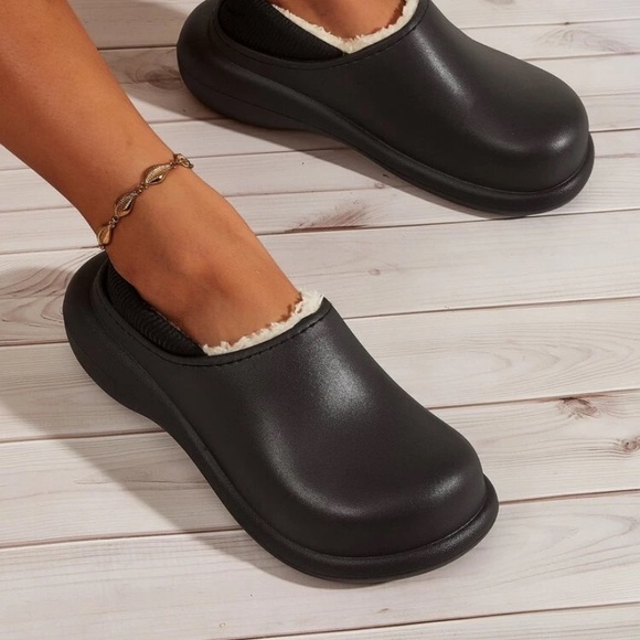 SHEIN | Shoes | Black Shein Clogs Brand New | Poshmark